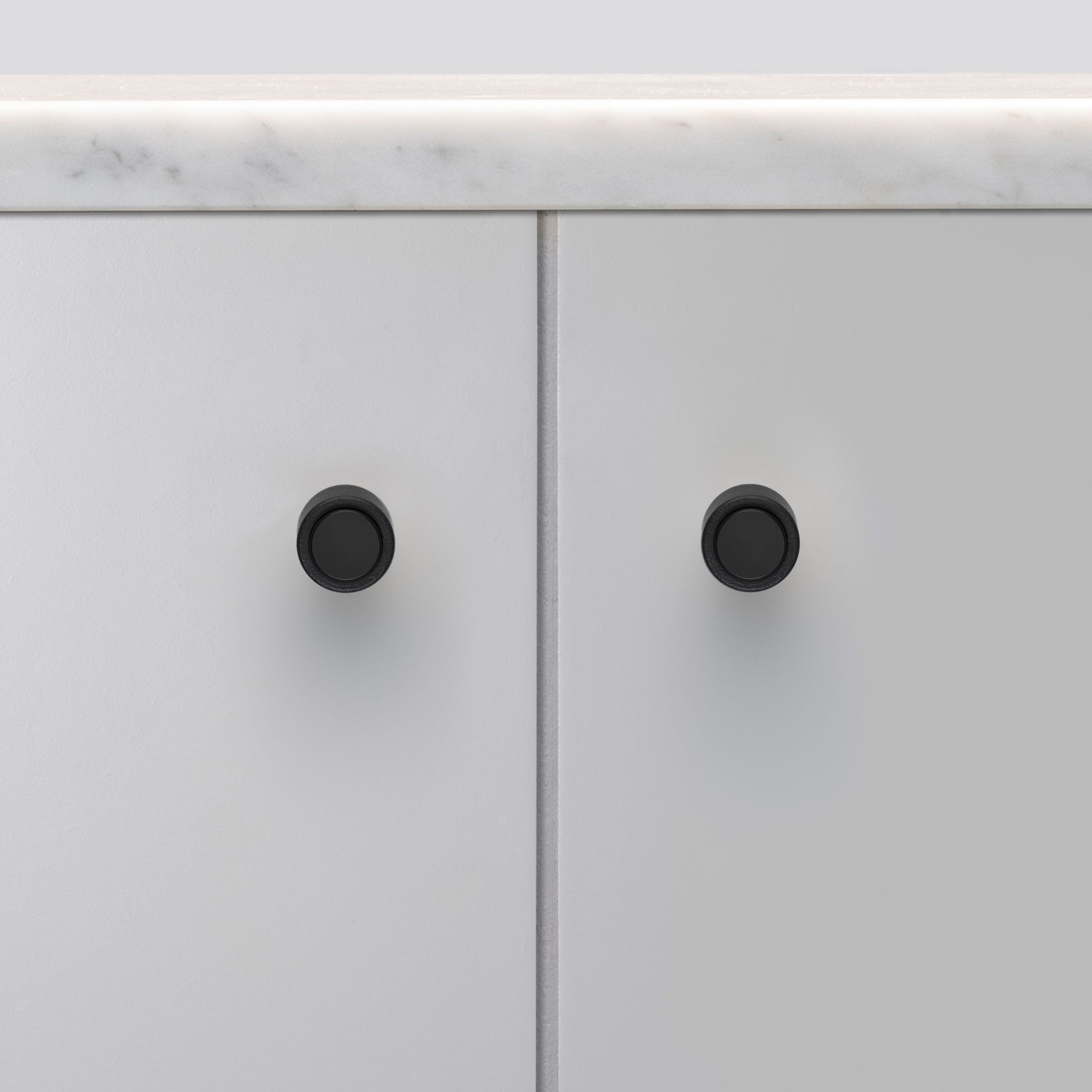 Buster & Punch Cast Cabinet Knob – Spark & Burnish